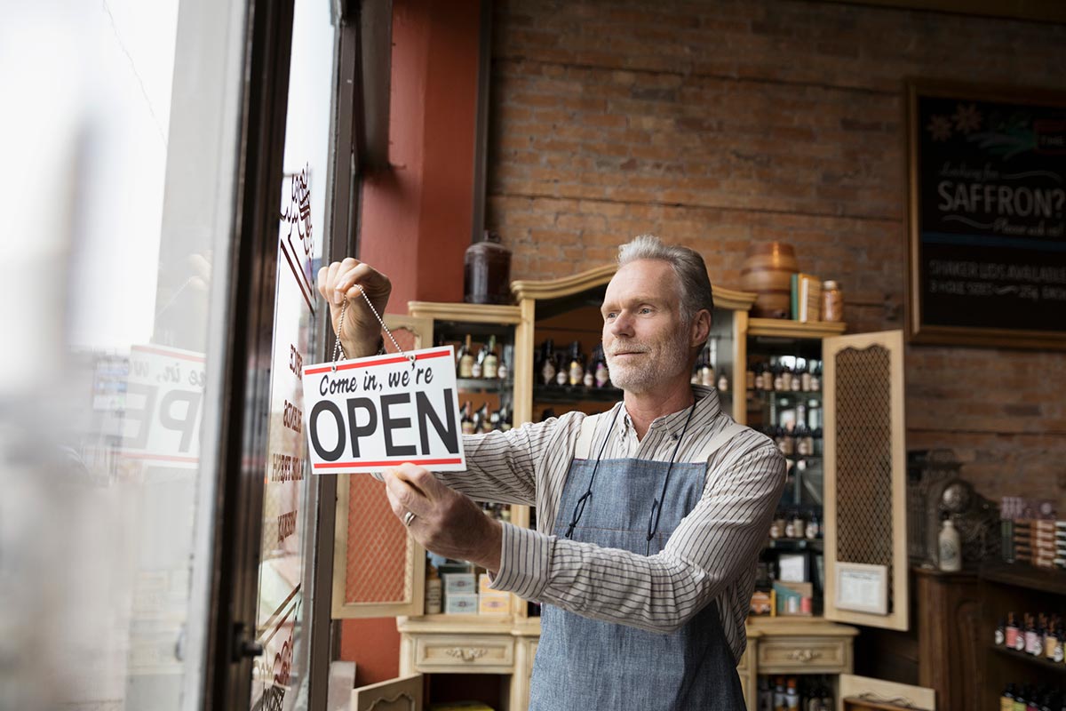 Retail Waste Disposal & Recycling Services | WM