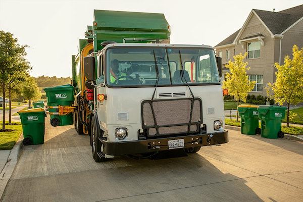 Trash and Recycling Pickup Wichita, KS | WM